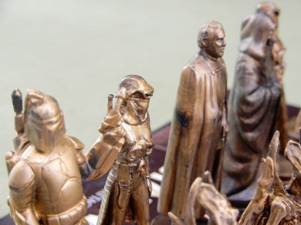 star-wars-attack-of-the-clones-chess-set-3 – Wayne's Books